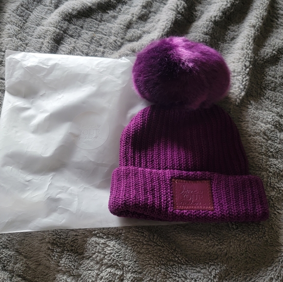 Love Your Melon | Accessories | Love Your Melon Mega Pom Hat | Poshmark